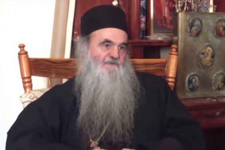 Vladika David hospitalizovan, služio liturgiju na sahrani patrijarha