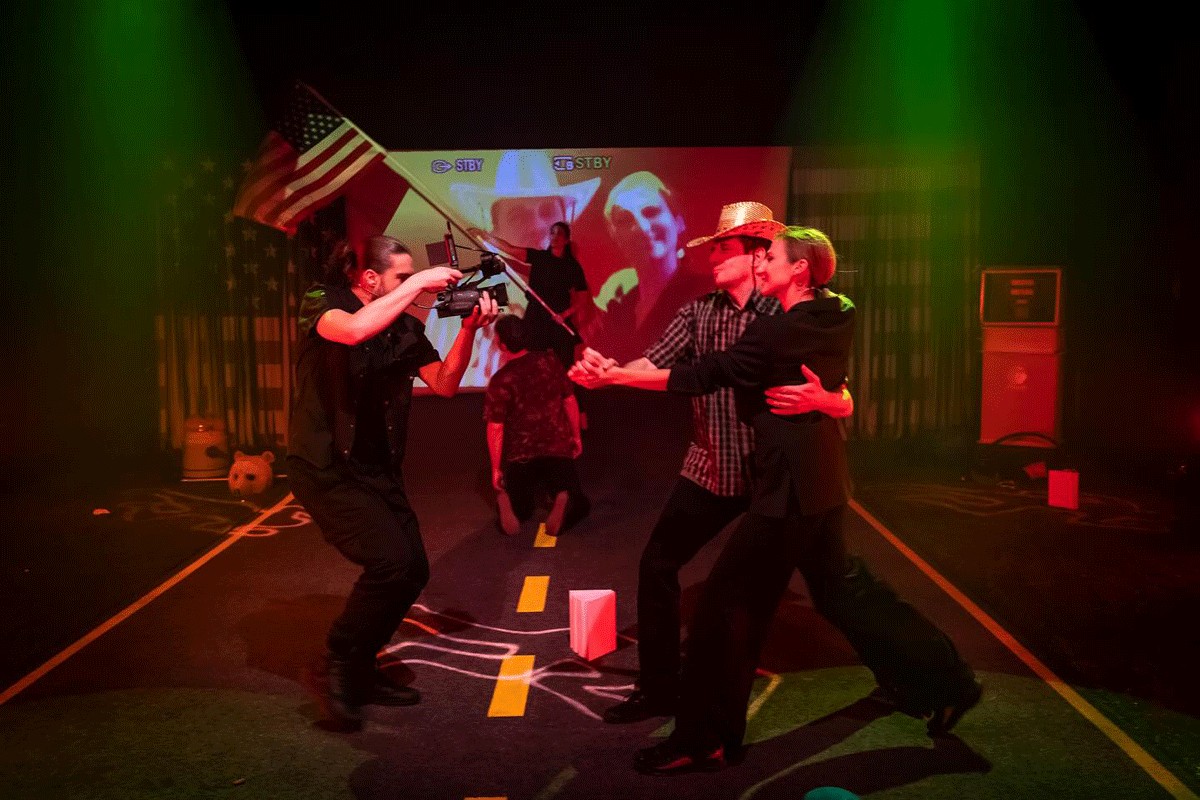 "Call me God" na sceni Sarajevskog ratnog teatra