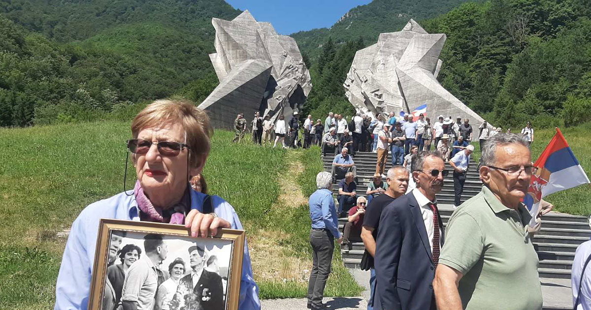 Bitka na Sutjesci: Dvije stijene simbolizuju hrabrost