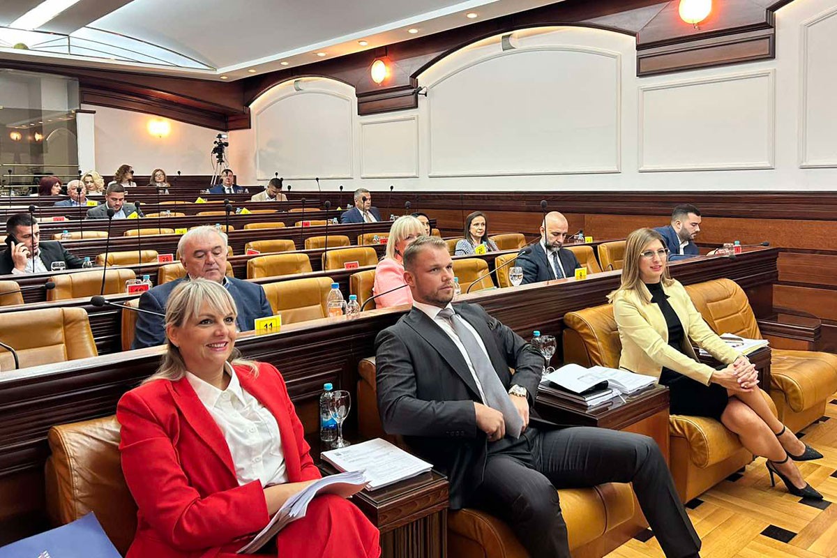 Vanredna sjednica Skupštine grada: Na dnevnom redu "DEP-ot" i bazen