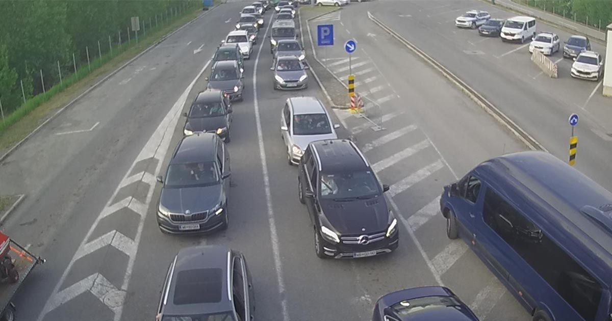 Čekanja na prelazima Gradiška, Donja Gradina, Brod i Velika Kladuša